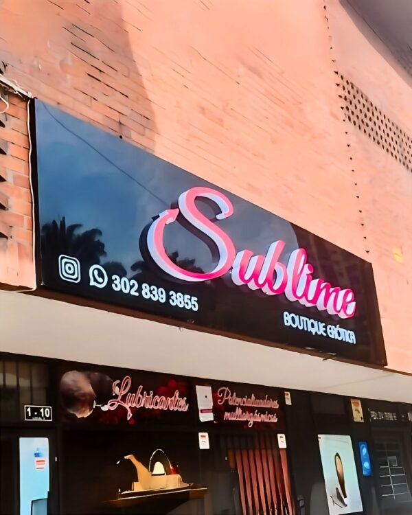 Letras en Acrílico 3D con Base | Ayala Publicidad - Tienda Online